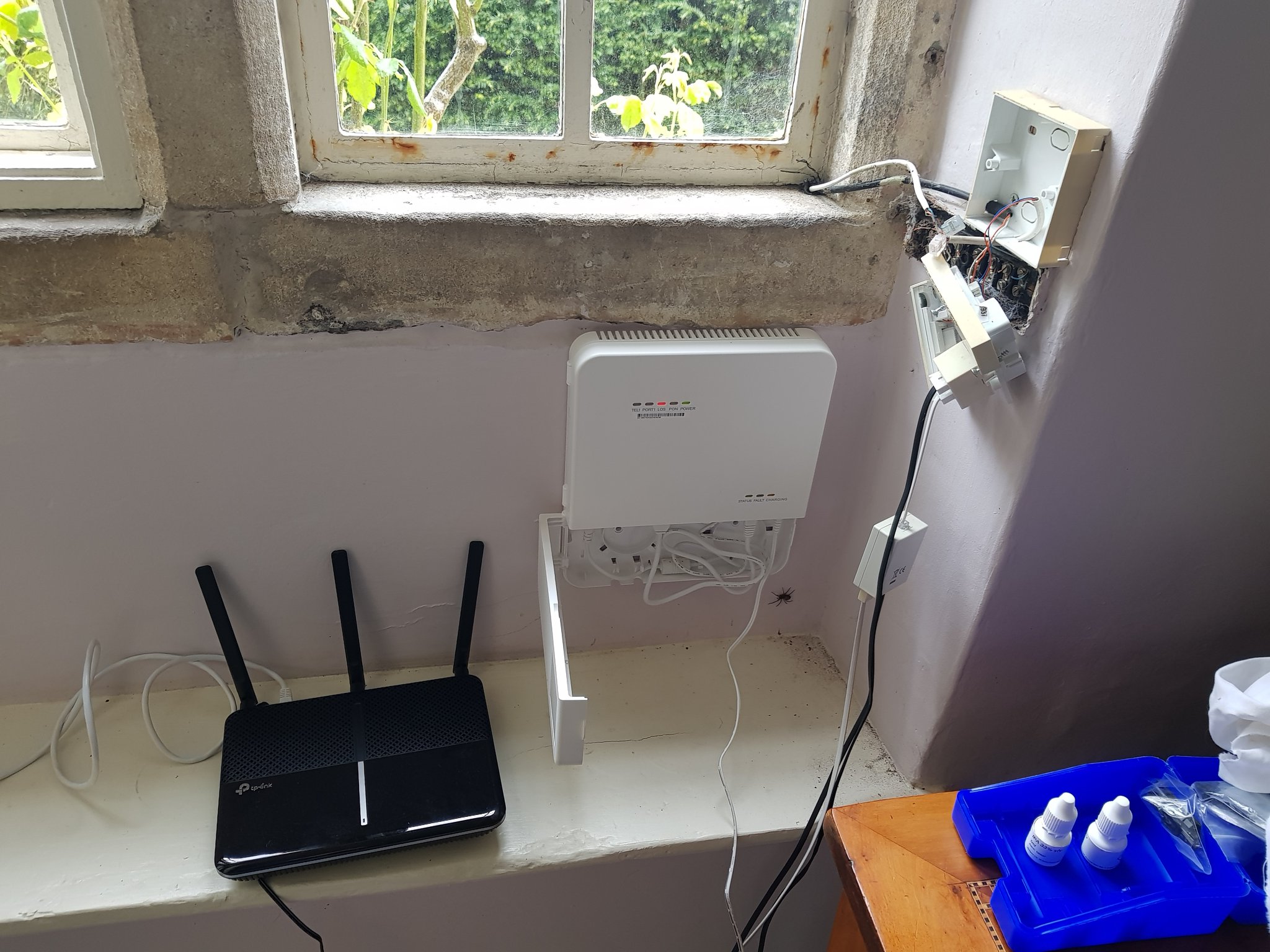 STUUUUUUUUPIDLY Fast internet (Fiber to the premises) – Cliffski's Blog